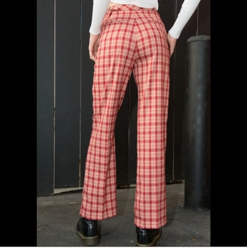 Brandy Melville | Pants & Jumpsuits | Brandy Melville Valentina Plaid ...